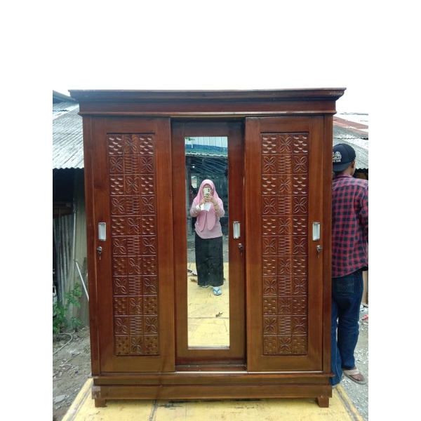 Jual LEMARI JATI 3 PINTU SLIDING MODERN KLASIK KOKOH KUAT DAN AWET 1RAK ...