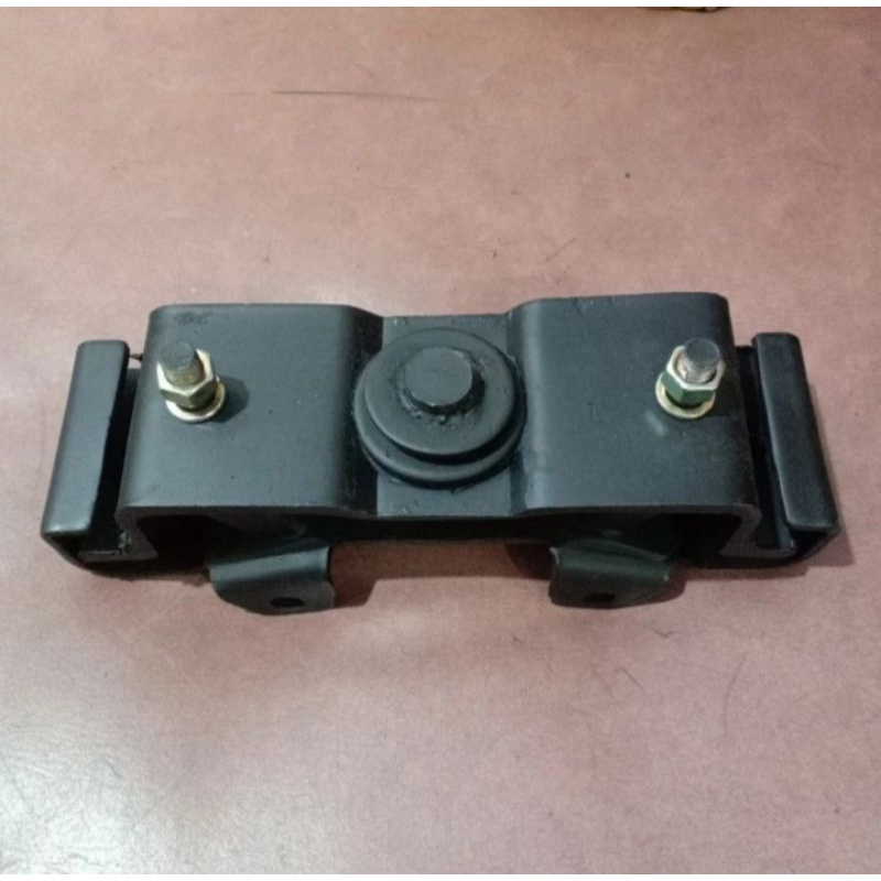 Jual Trans mounting assy besar mitsubishi triton 2.800 cc KB7T 1093A044 ...