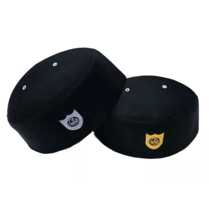 Jual Peci putih dan hitam Uje Logo / Peci Malasya/ Peci haji / Peci ...