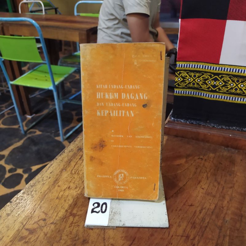 Jual BUKU KITAB UNDANG UNDANG HUJUM DAGANG DAN UNDANG UNDANG KEPAILITAN by Prof R Subekti SH ...