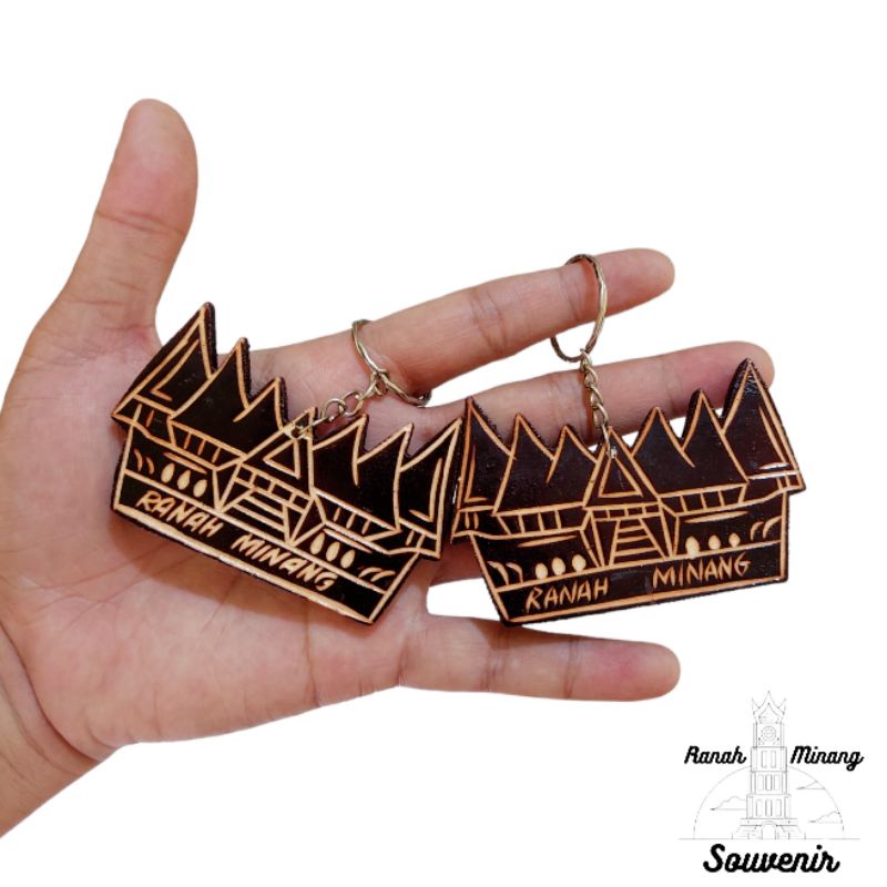 Jual Gantungan Kunci Kayu 2D Rumah Gadang Minang Kabau Souvenir ...