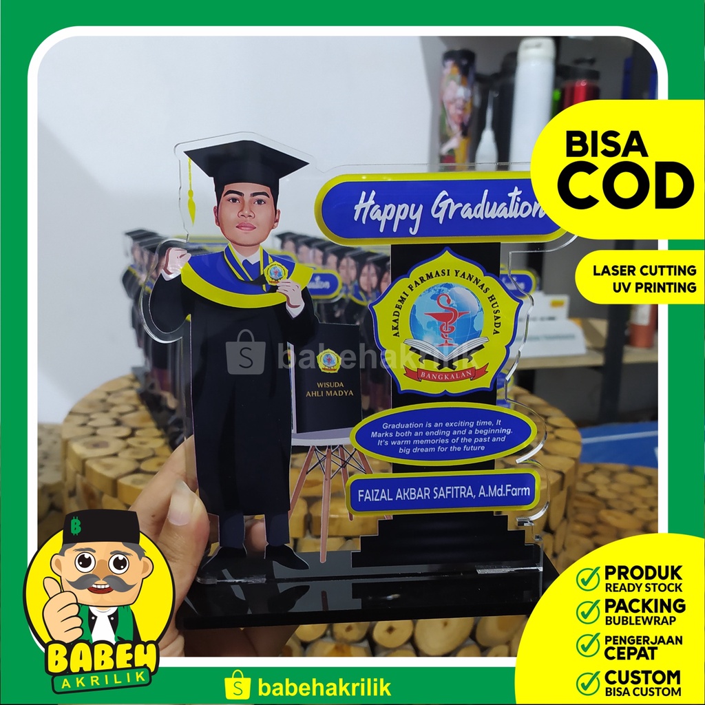 Jual Plakat Akrilik Wisuda, Kado Wisuda Custom Nama, Kado Unik Vandel ...