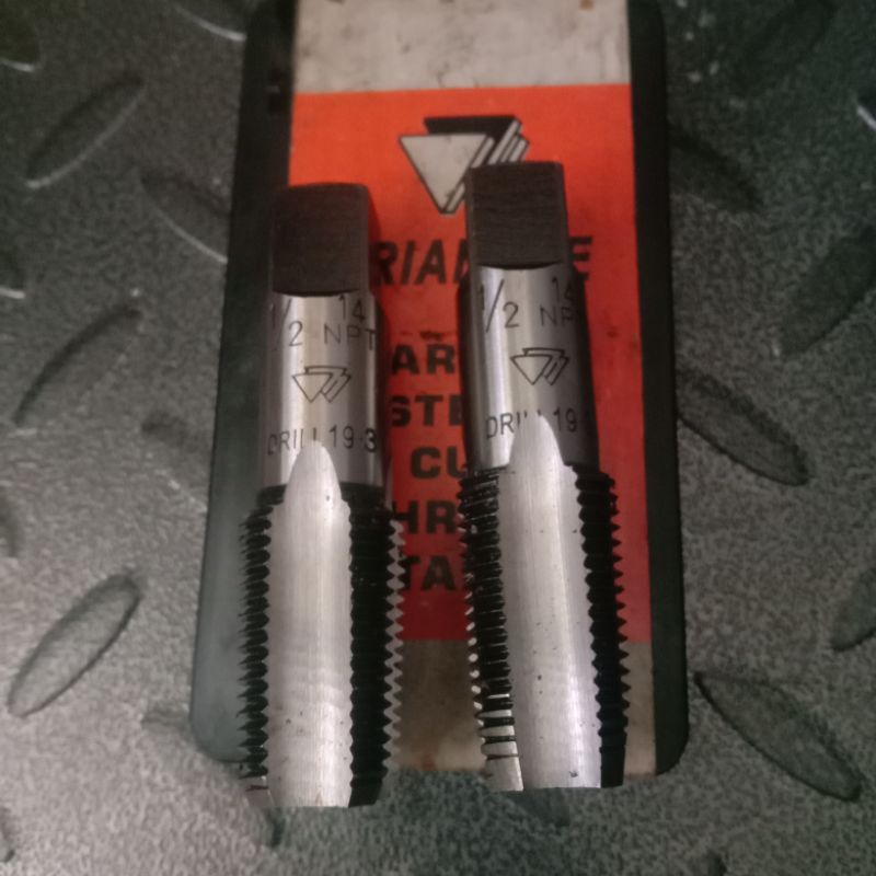 Jual mata hand tap triangle set BSPT 3/8 x 19 original madein usa ...