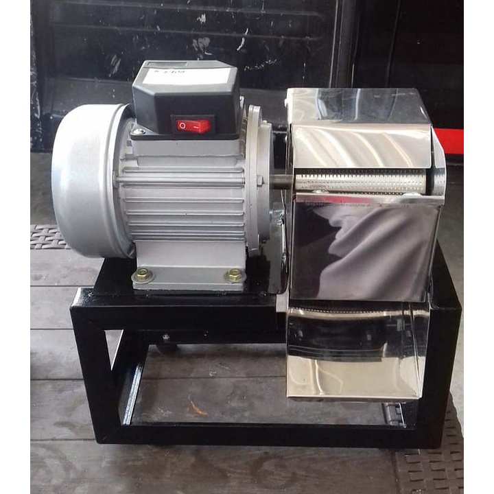 Jual PROMO BERGARANSI Mesin Parut Parutan Kelapa Ubi Singkong Jahe ...