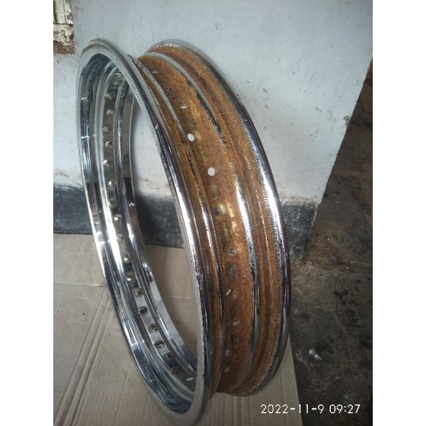 Jual velg besi ukuran 250_17.velg lepasan mp mono/Verza belakang.pnp ...