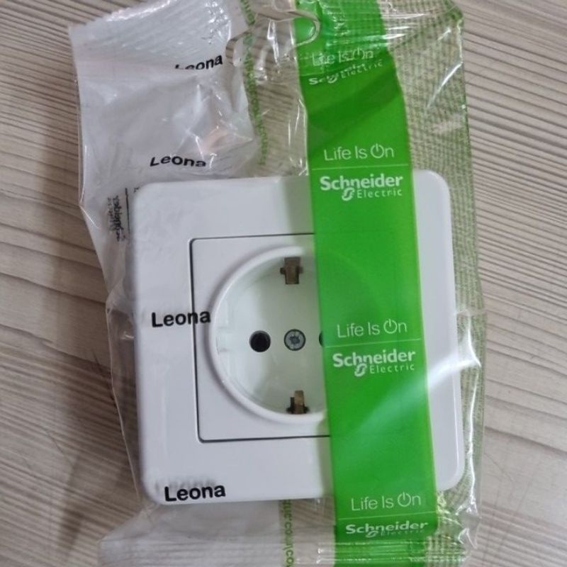 Jual Leona Stop Kontak 1 Gang Schuko Schneider Clipsal | Shopee Indonesia