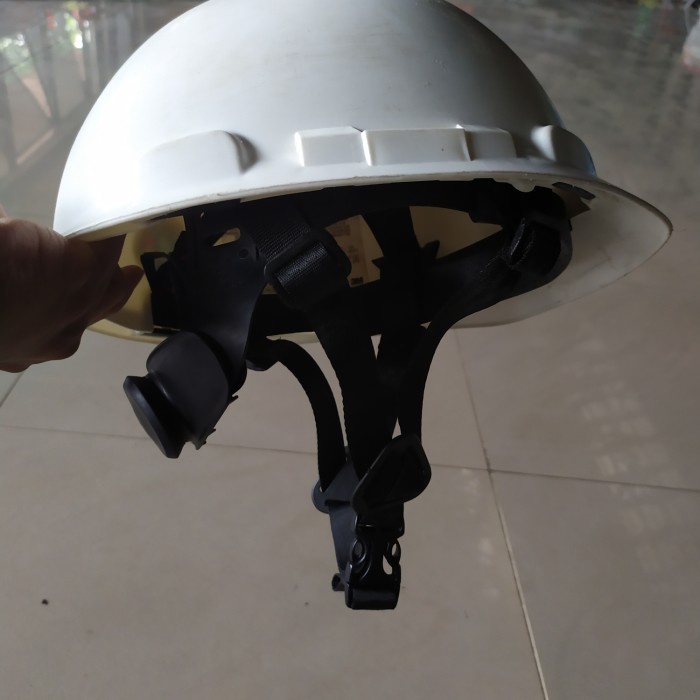Jual Safety Helmet Chinstrap Y / Helm Proyek | Shopee Indonesia