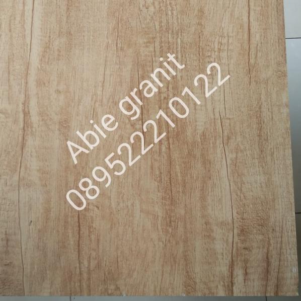 Jual granit motif kayu 60x60 Golden Oakwood by Indogress | Shopee Indonesia
