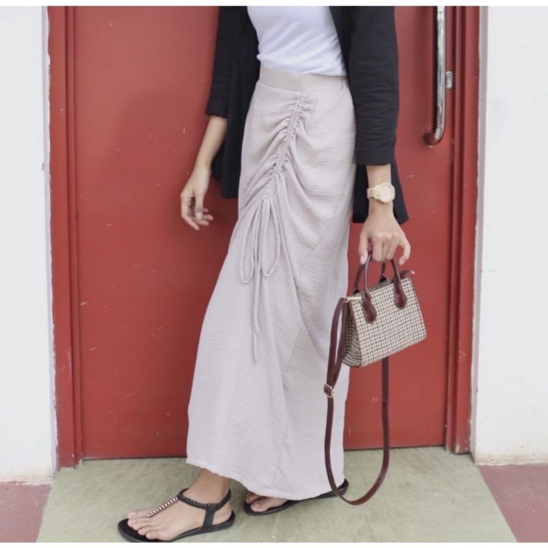 Jual Rok Tali Serut Bahan Crinkle Airflow/Rok Serut Viral | Shopee ...
