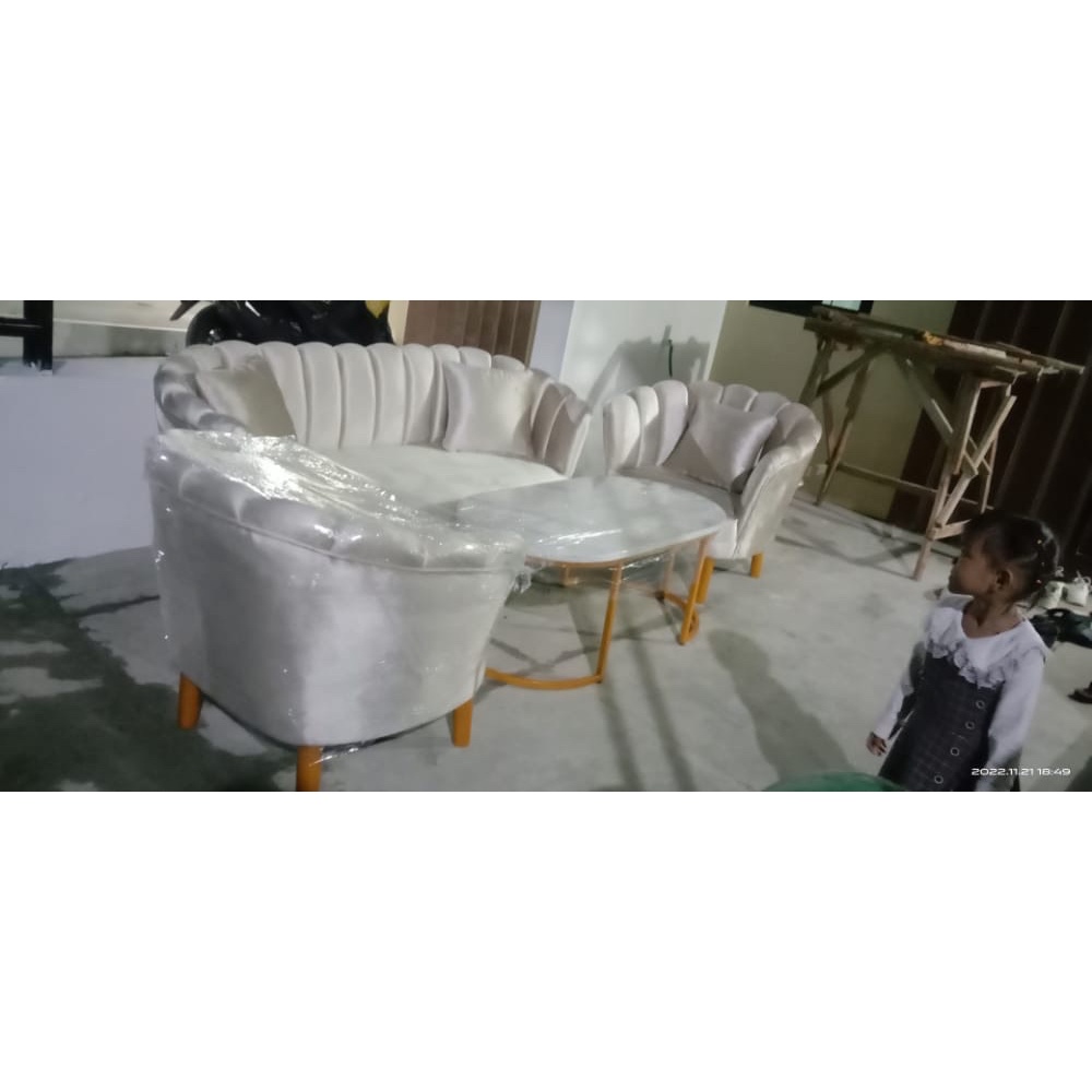 Jual 1 set sofa kerang, 2 single chair, 1 sofa dua seat + meja hpl ...