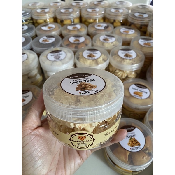 Jual kue kering sagu keju lumer . toples 300ml | Shopee Indonesia