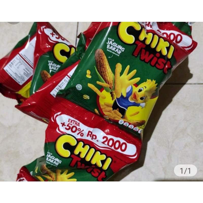 Jual snack makanan ringan kerupuk cheetos Chiki Twist jagung bakar ...