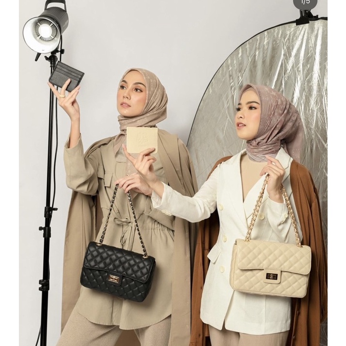 Jual preloved tas heylocal.id boston classic biskuit | Shopee Indonesia