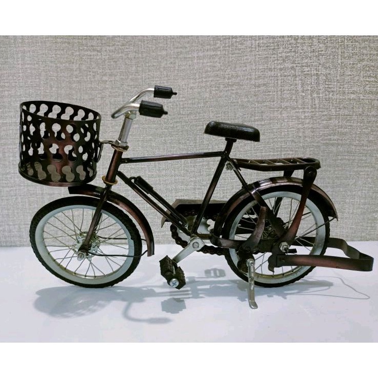 Jual Miniatur besi sepeda ontel keranjang miniatur sepeda unik | Shopee ...