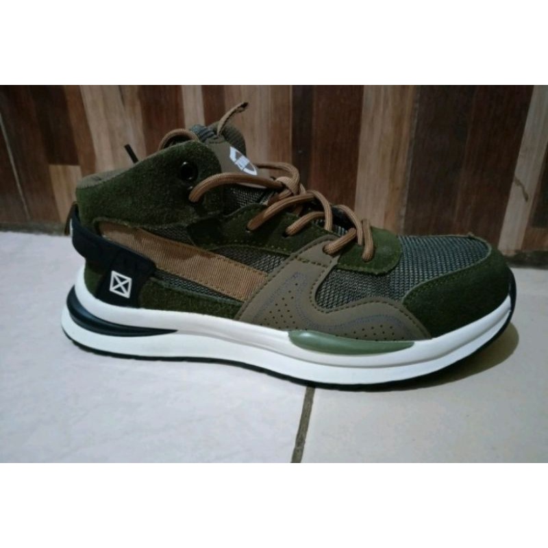 Jual SEPATU SAFETY IMPORT UJUNG BESI SPORTY ORIGINAL SAFETY SHOES ANTI ...
