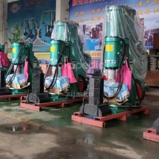 Jual Mesin Forging Hammer Palu Tempa Udara Untuk Pandai Besi C41 75KG ...
