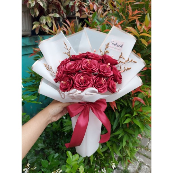 Jual Bouquet bunga mawar satin hadiah wisuda murah sehari jadi bisa ...