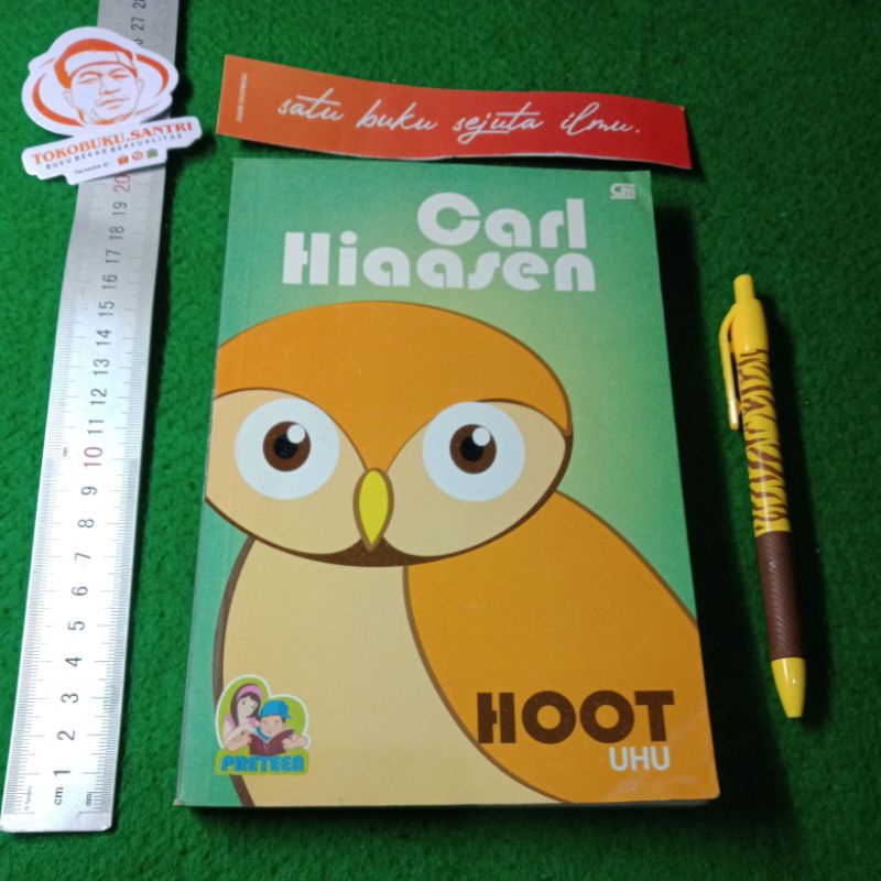 Jual Buku Novel Terjemahan : Hoot Uhu by Carl Hiaasen. | Shopee Indonesia