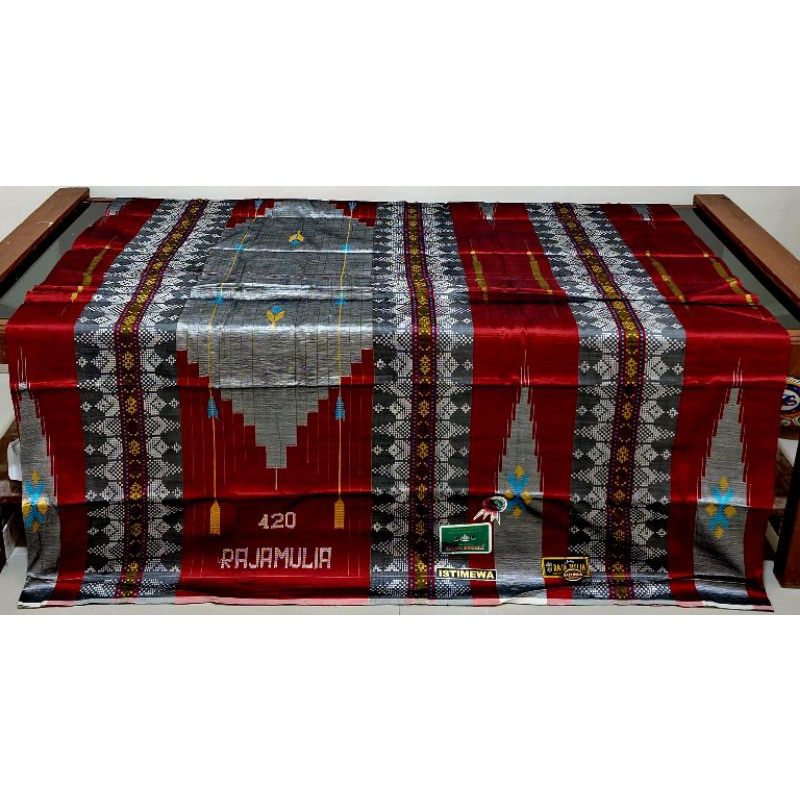 Jual Sarung tenun Sutera Raja Mulia 420 exclusive Full Sutra 100% ...