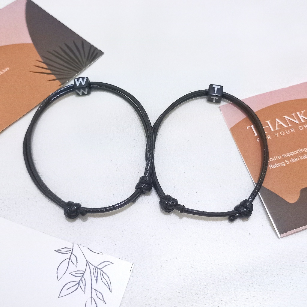 Jual GELANG INISIAL HURUF DADU DOUBLE SLIDE / INISIAL HURUF GELANG ...