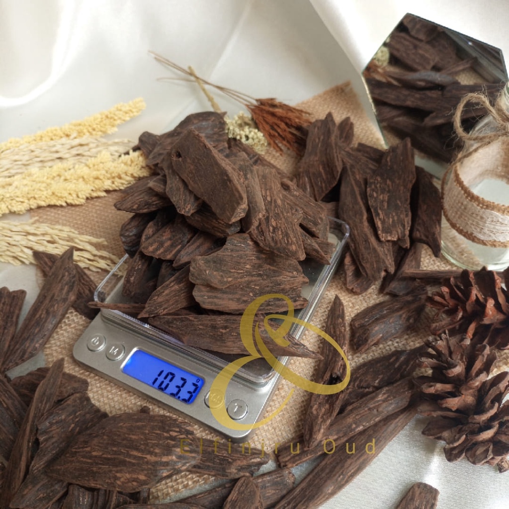 Jual 1 KG KAYU GAHARU TUNGGUL KALIMANTAN PURE OUD AGARWOOD MOHASSAN ...