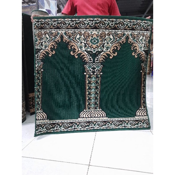 Jual Medeena Karpet Sejadah Sekat Motif Mesjid/Pilar Roll | Shopee Indonesia