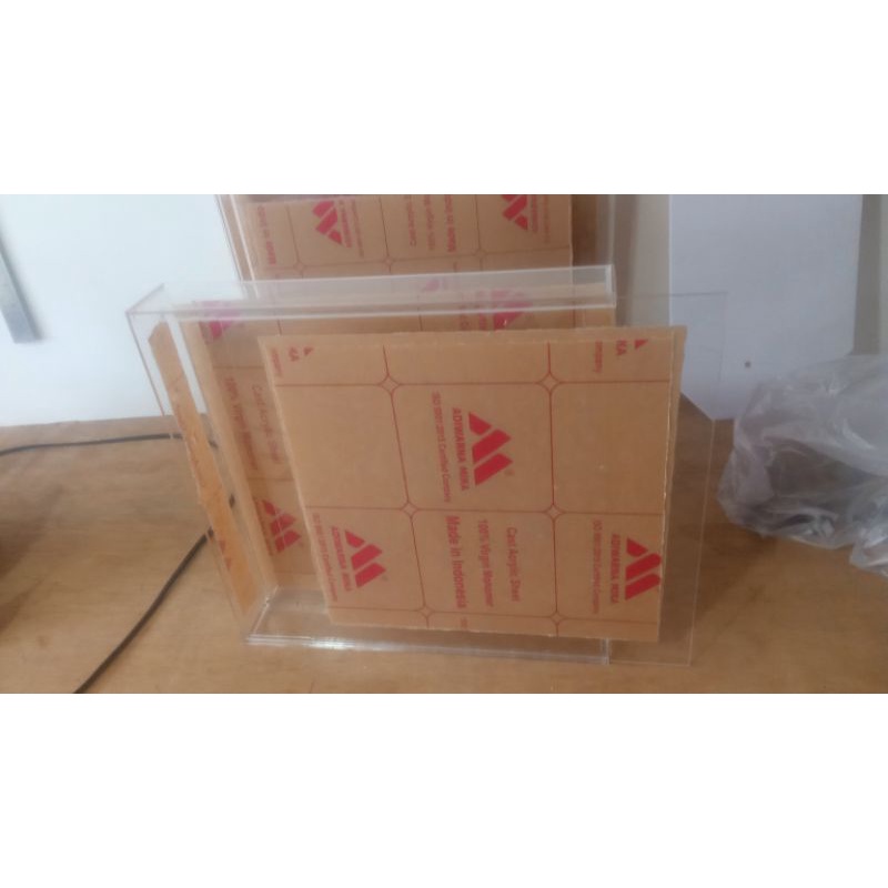 Jual box mahar akrilik 30 x 30 X 5 cm | Shopee Indonesia