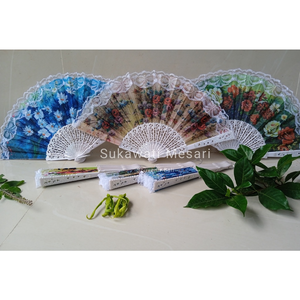 Jual Hand Fan Kipas Plastik Motif Bunga Renda Kerajinan Souvenir Hadiah ...