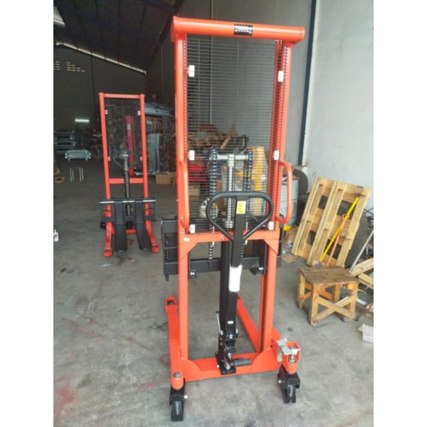 Jual Hand Stacker Manual / Hand Lift Manual 2 Ton 1,6 Meter Forklift ...