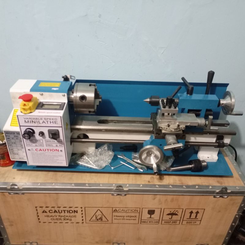Jual alat mesin bubut mini lathe BIRU 220v 500watt metal working gear ...