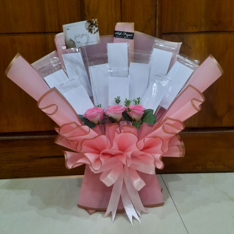 Jual Buket uang kosong size large/ buket bunga/ buket wisuda kekinian ...