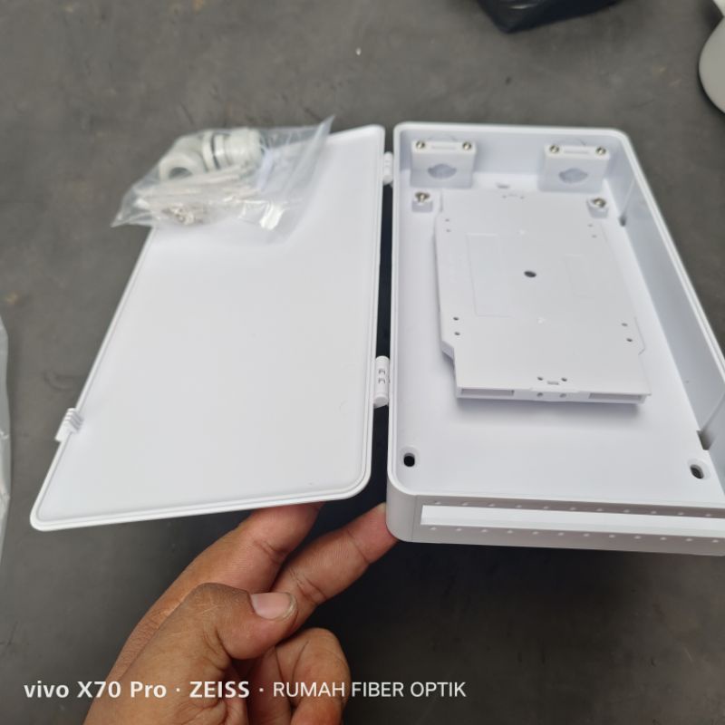 Jual otb 12 core mini/OTB MINI 12 CORE KOSONGAN | Shopee Indonesia