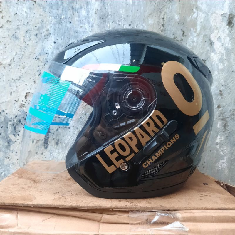 Jual HELM CENTRO DOUBLE VISOR MOTIF LEOPARD REDBULL | Shopee Indonesia