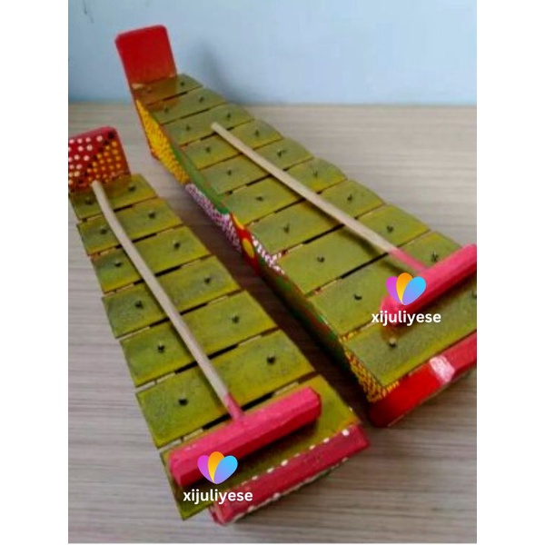 Jual Mainan Anak Alat Musik Tradisional Gamelan Mini Saron / Gamelan ...