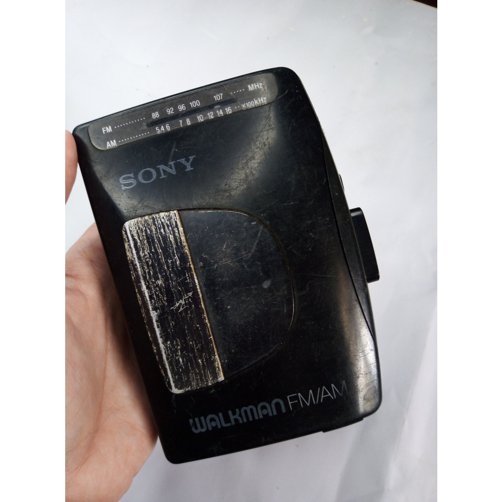 Jual Walkman Sony WM-FX10 Kondisi Hidup Tidak Bisa Putar Kaset | Radio ...