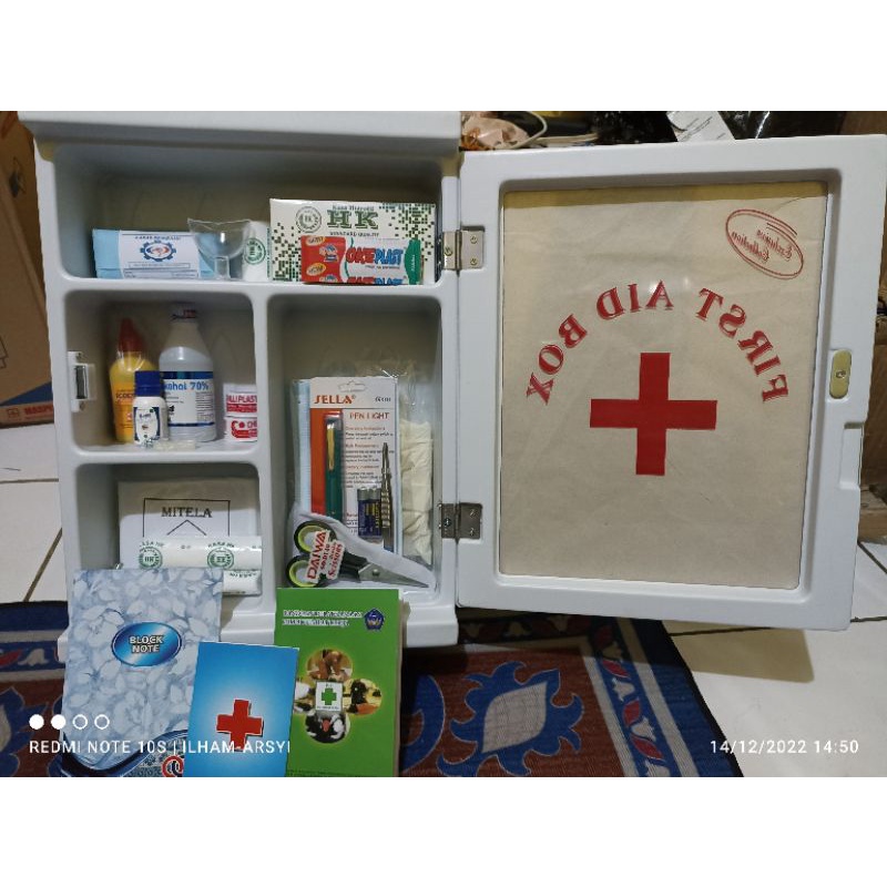Jual FIRST AID BOX + ISI / KOTAK OBAT | Shopee Indonesia