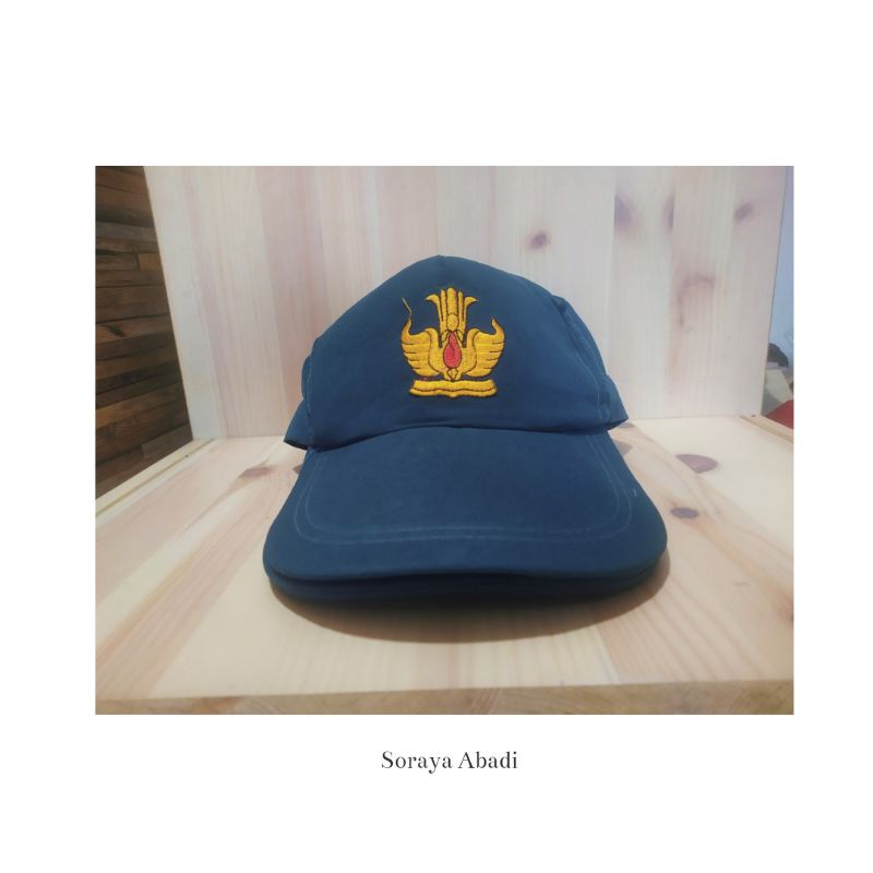 Jual Topi SMA Abu-Abu Polos, Logo Bordir, Bagian Belakang Karet ...