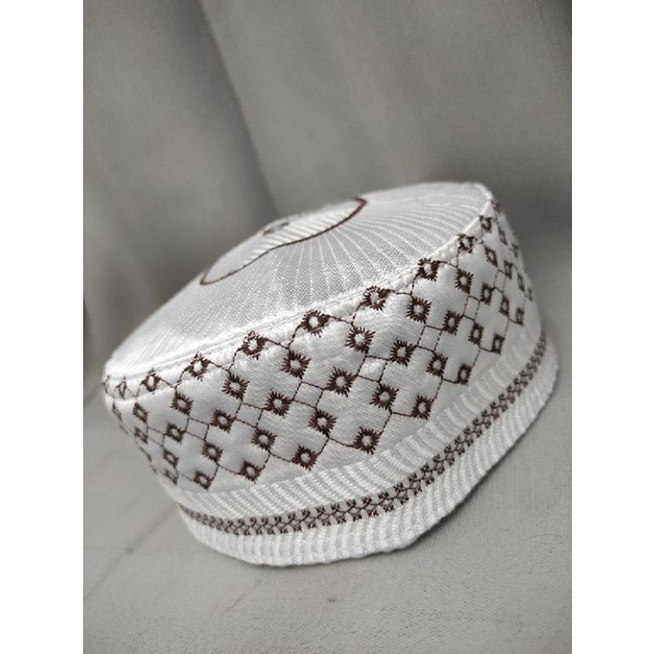 Jual PECI MADINAH BUGIS PECI HAJI KOPYAH PUTIH SONGKOK HAJI | Shopee ...