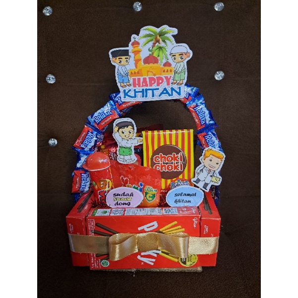 Jual snack tower buat hadiah sunatan/khitanan anak kado sunatan ...