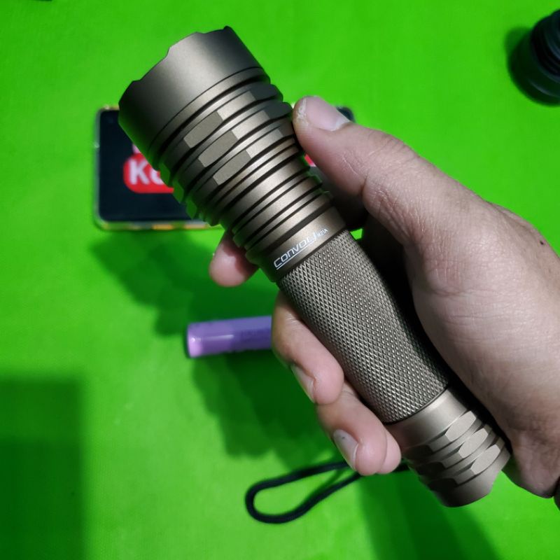 Jual Original Convoy M21A SST40 throw super terang | Shopee Indonesia