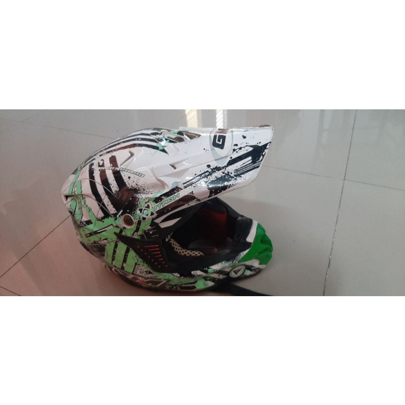Jual HELM TRAIL GM HELM CROSS UKURAN M LENGKAP KACAMATA 100% | Shopee ...