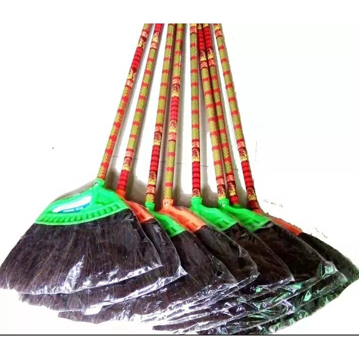 Jual SAPU LIDI TAMAN GAGANG / SAPU LANTAI / KEMOCENG BULU | Shopee ...