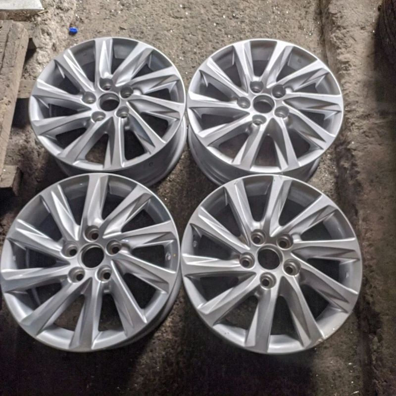 Jual Velg Original/OEM Innova Zenix R16 | Shopee Indonesia