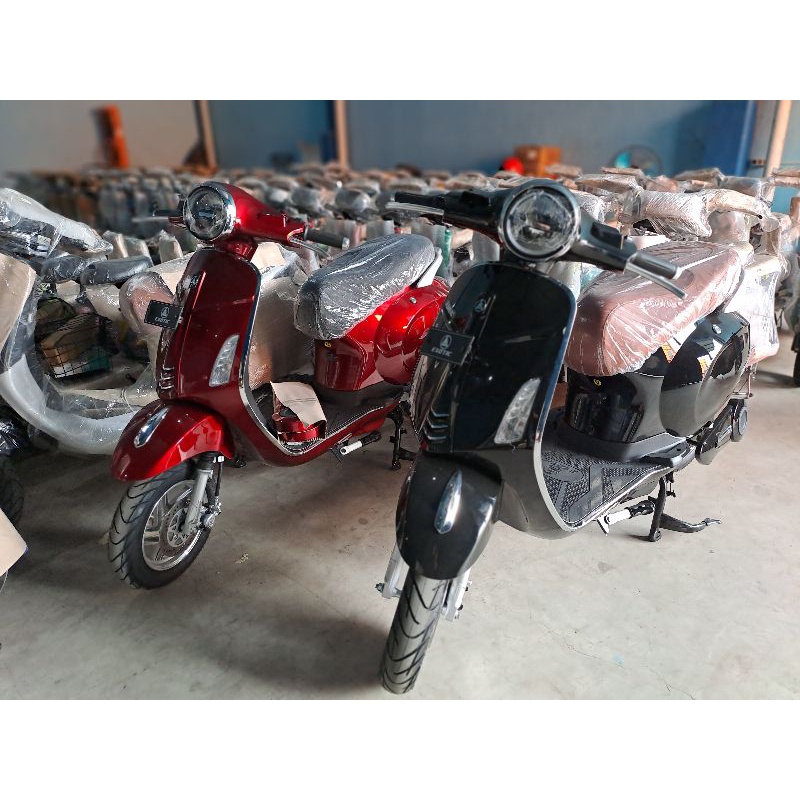 Harga Vespa Listrik Exotic Terbaru Okt 2025 | BigGo Indonesia