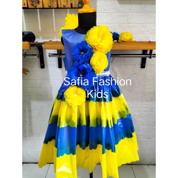 Dress Dari Plastik - Perumperindo.co.id