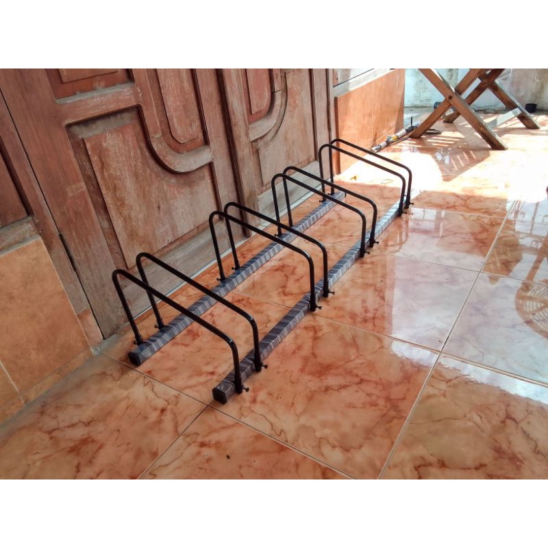 Jual TEMPAT PARKIR 4 SEPEDA BIKE RAK STAND EMPAT SEPEDA | Shopee Indonesia
