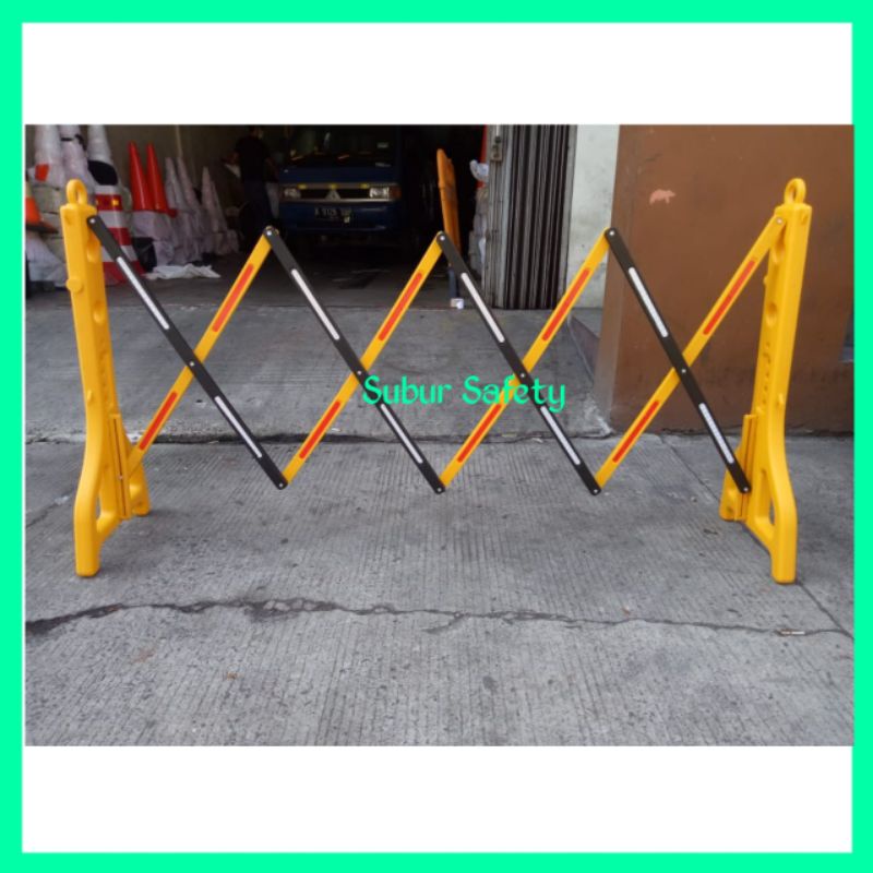 Jual Road Barrier Lipat / Pagar Pembatas Portable | Shopee Indonesia