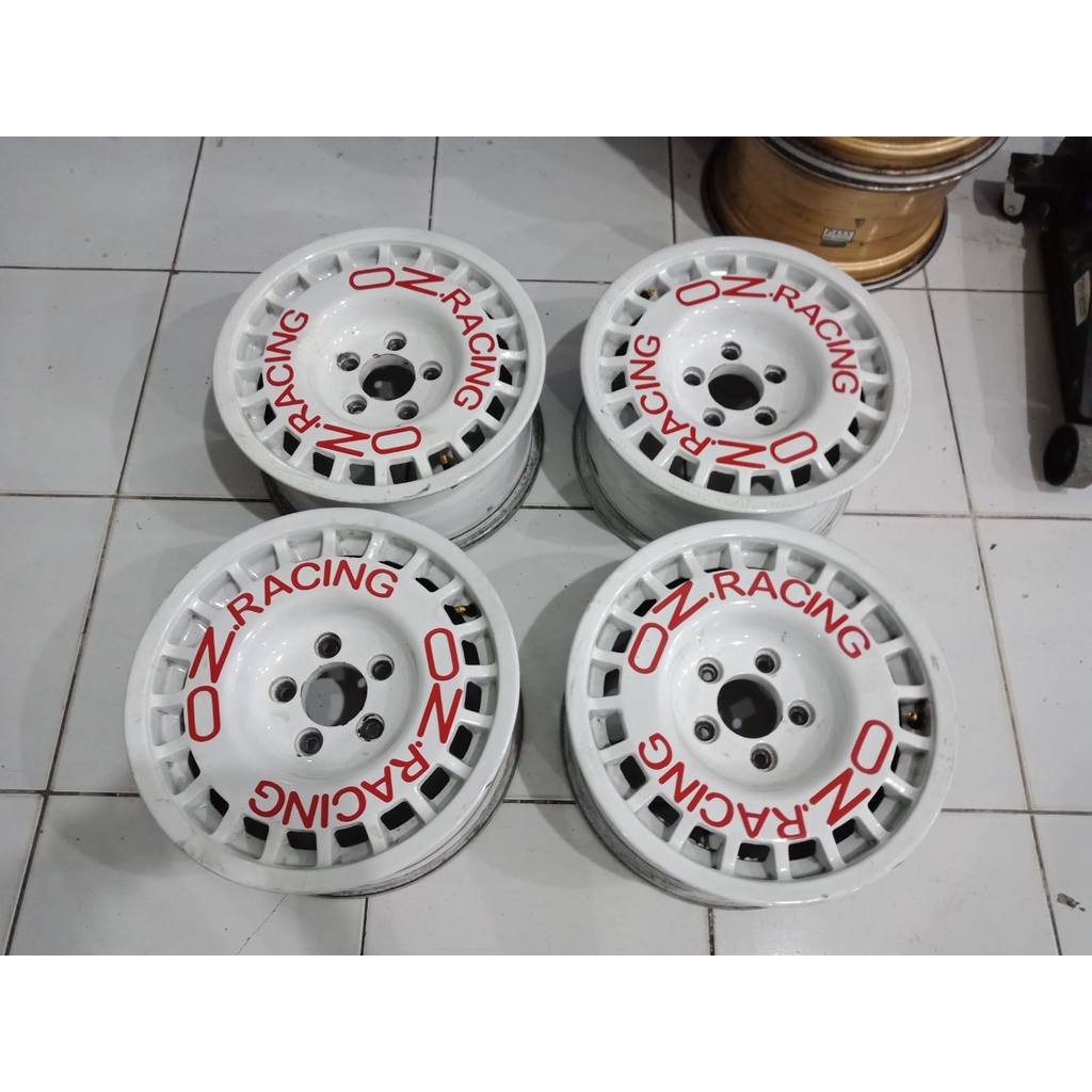 Jual Velg Mobil Second Oz Rally Ring 15 Lebar 7 Baut 5x114 putih ...