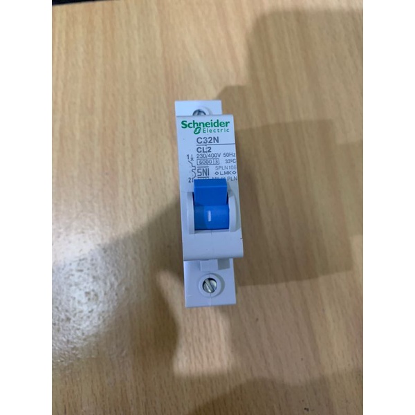 Jual MCB 2 amper schneider SPLN ORIGINAL 100% | Shopee Indonesia