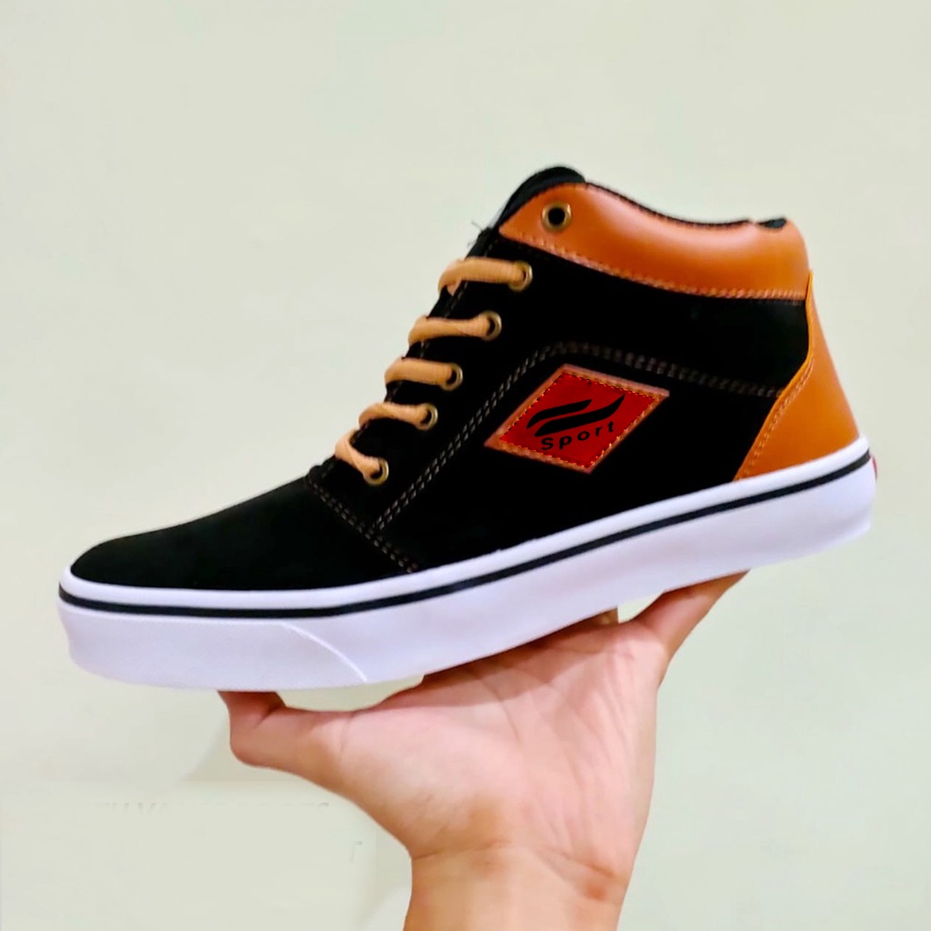 Jual SEPATU BOOT VANS KLASIK // SEPATU VANS HITAM COKLAT | Shopee Indonesia